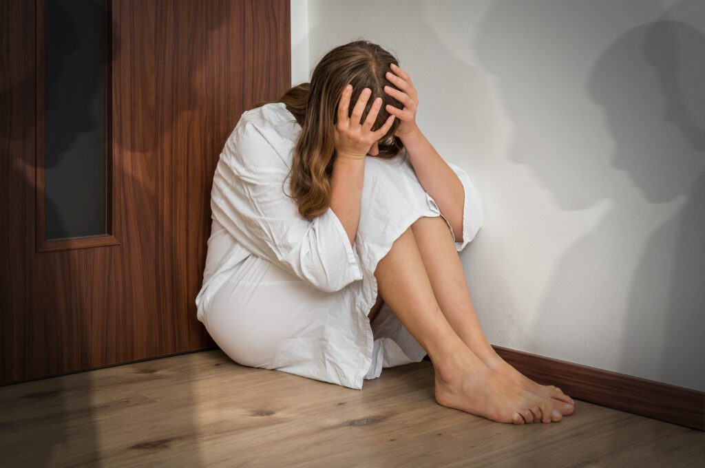 Bipolar Disorder: What to Know About Mixed Episodes | Lightfully